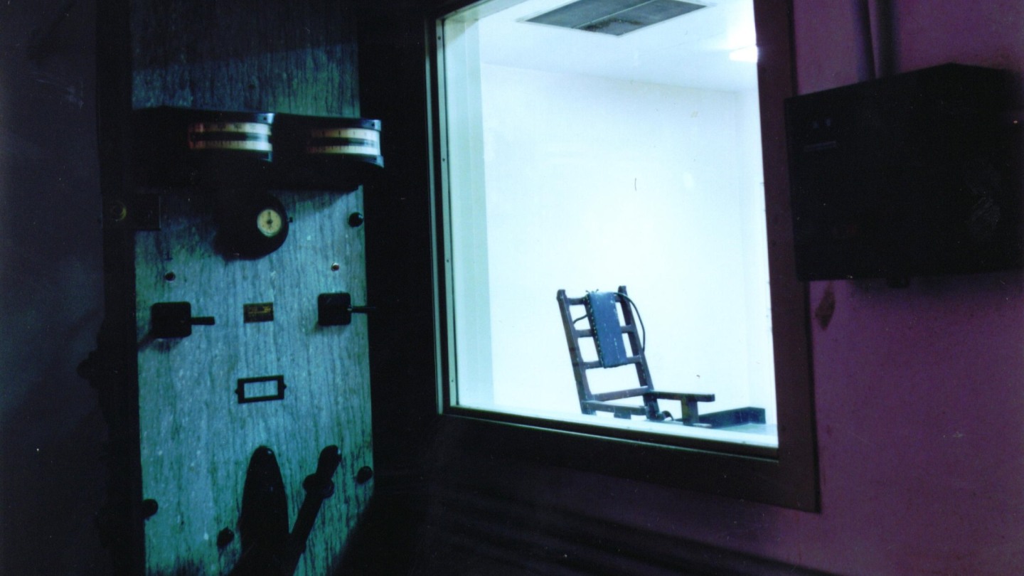 The Omega Suites: Lucinda Devlin | The Bell | Brown University